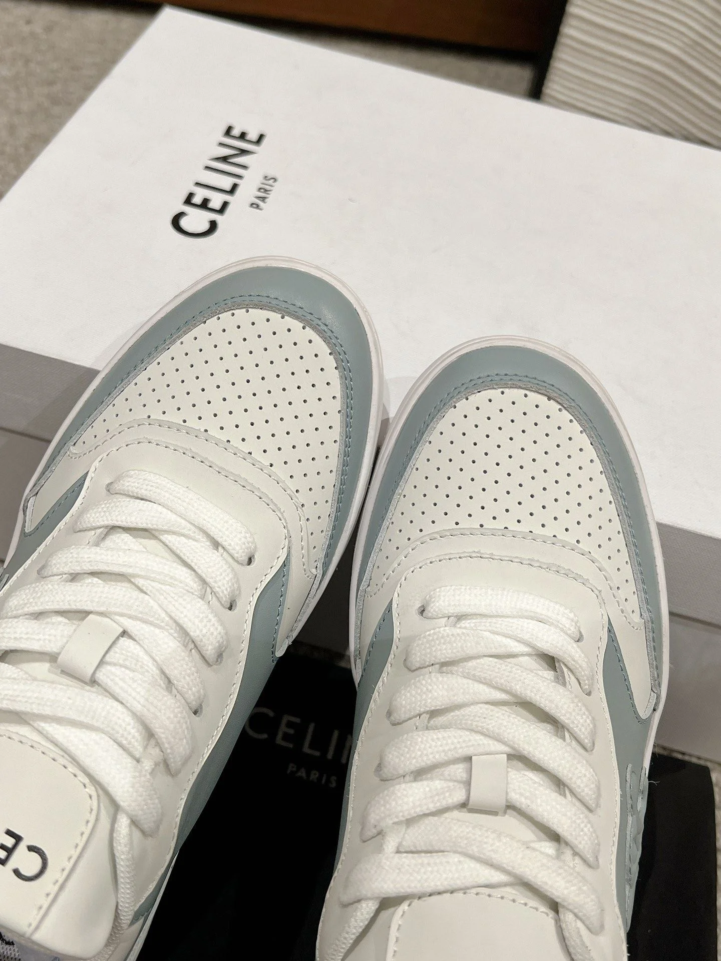 Accurate model Celine Shoes