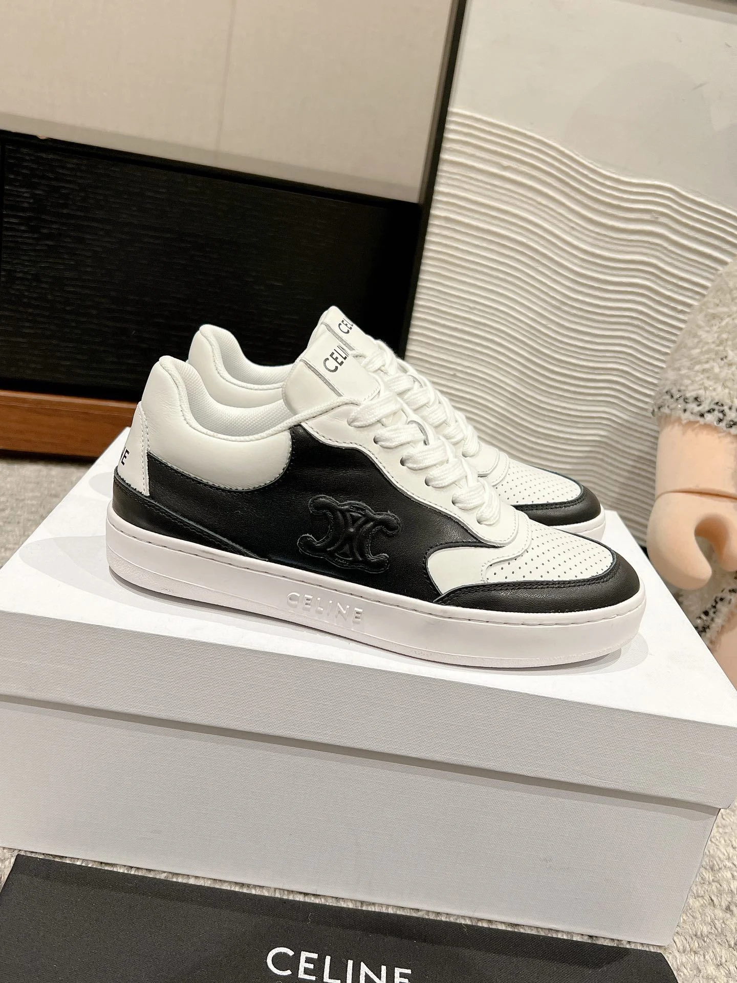 Reasonably priced Celine Shoes