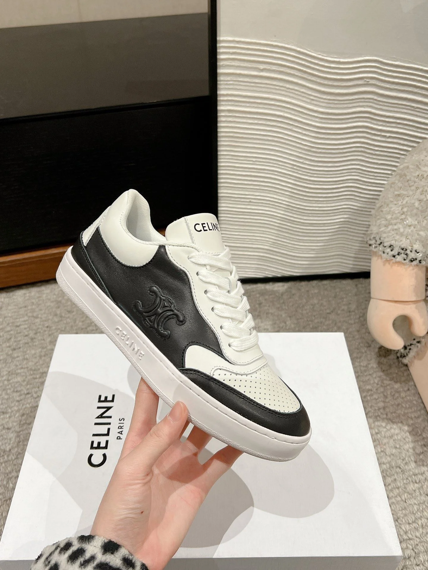 Reasonably priced Celine Shoes