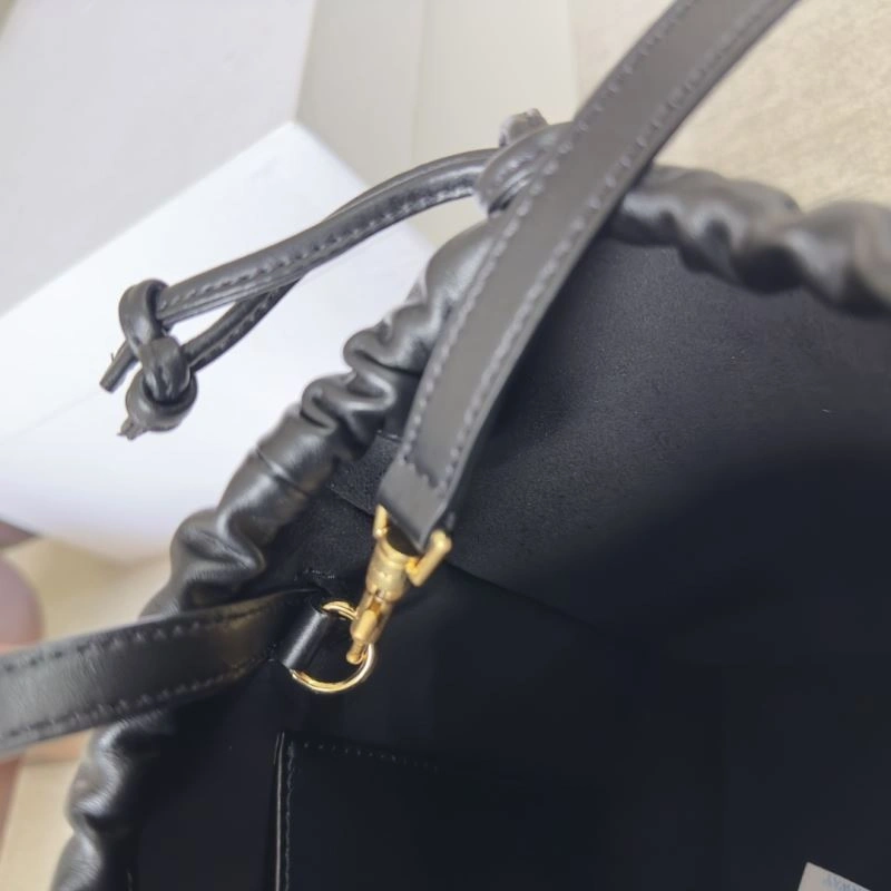 Low-cost Celine Shopping Bags