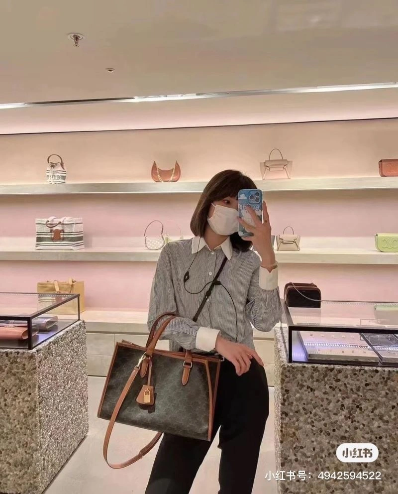 Exact replica Celine Shopping Bags
