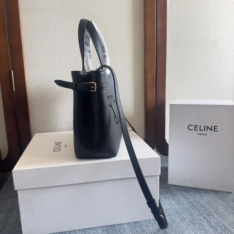 Accurate model Celine Shopping Bags
