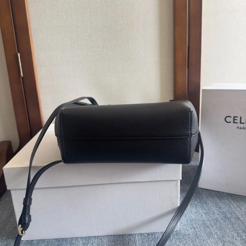 Accurate model Celine Shopping Bags