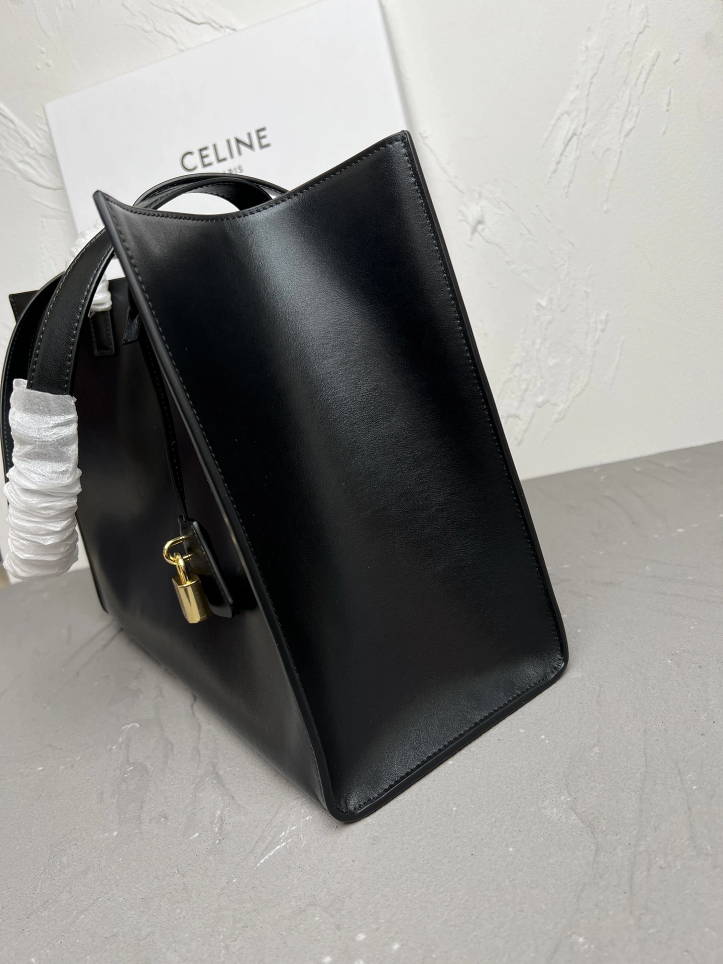 Discounted Celine Shopping Bags
