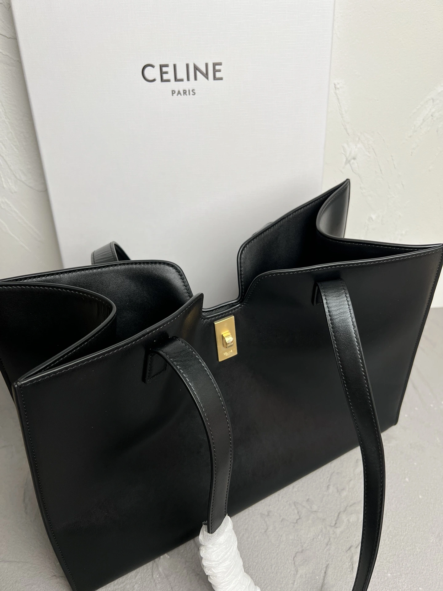 Discounted Celine Shopping Bags