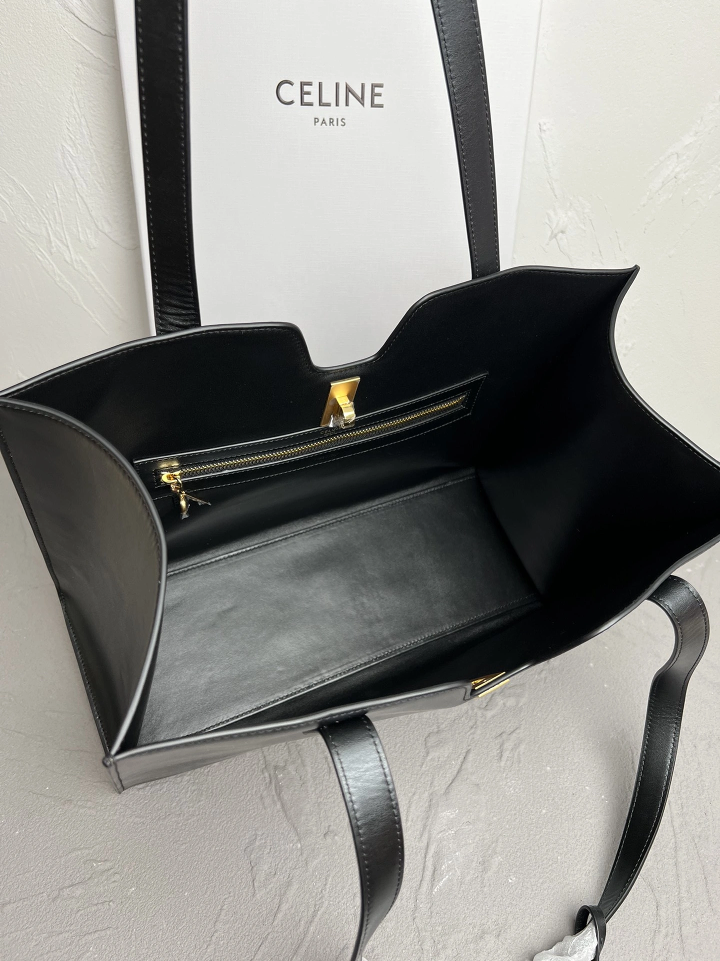 Discounted Celine Shopping Bags