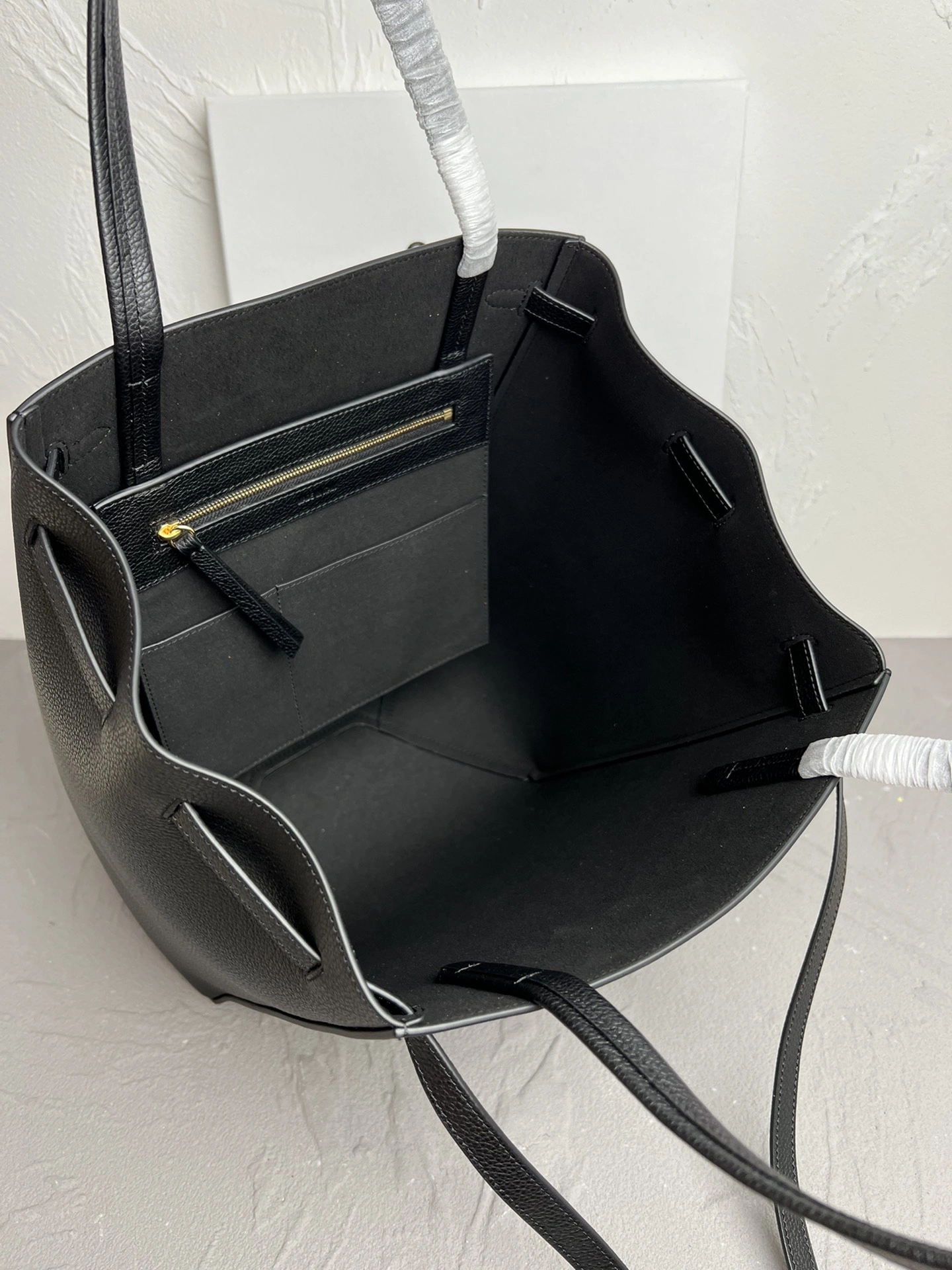 Discounted Celine Shopping Bags