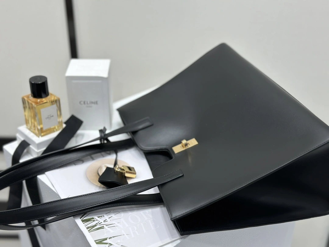 Mirror quality Celine Shopping Bags
