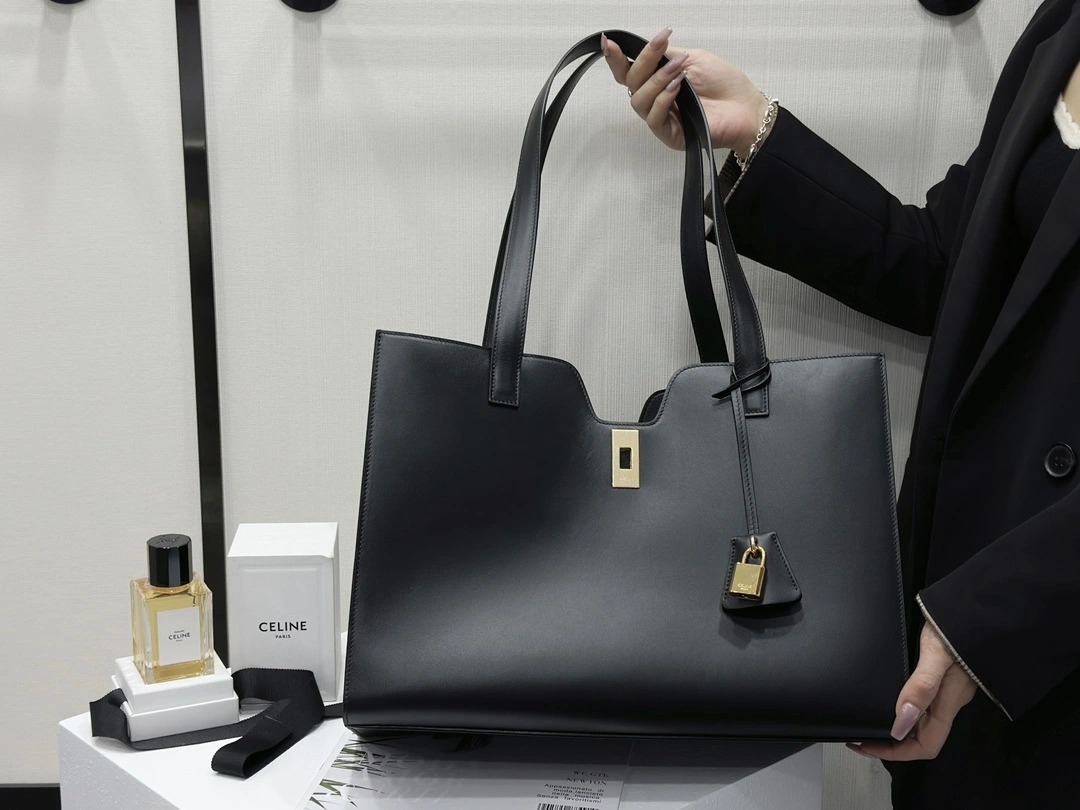 Mirror quality Celine Shopping Bags
