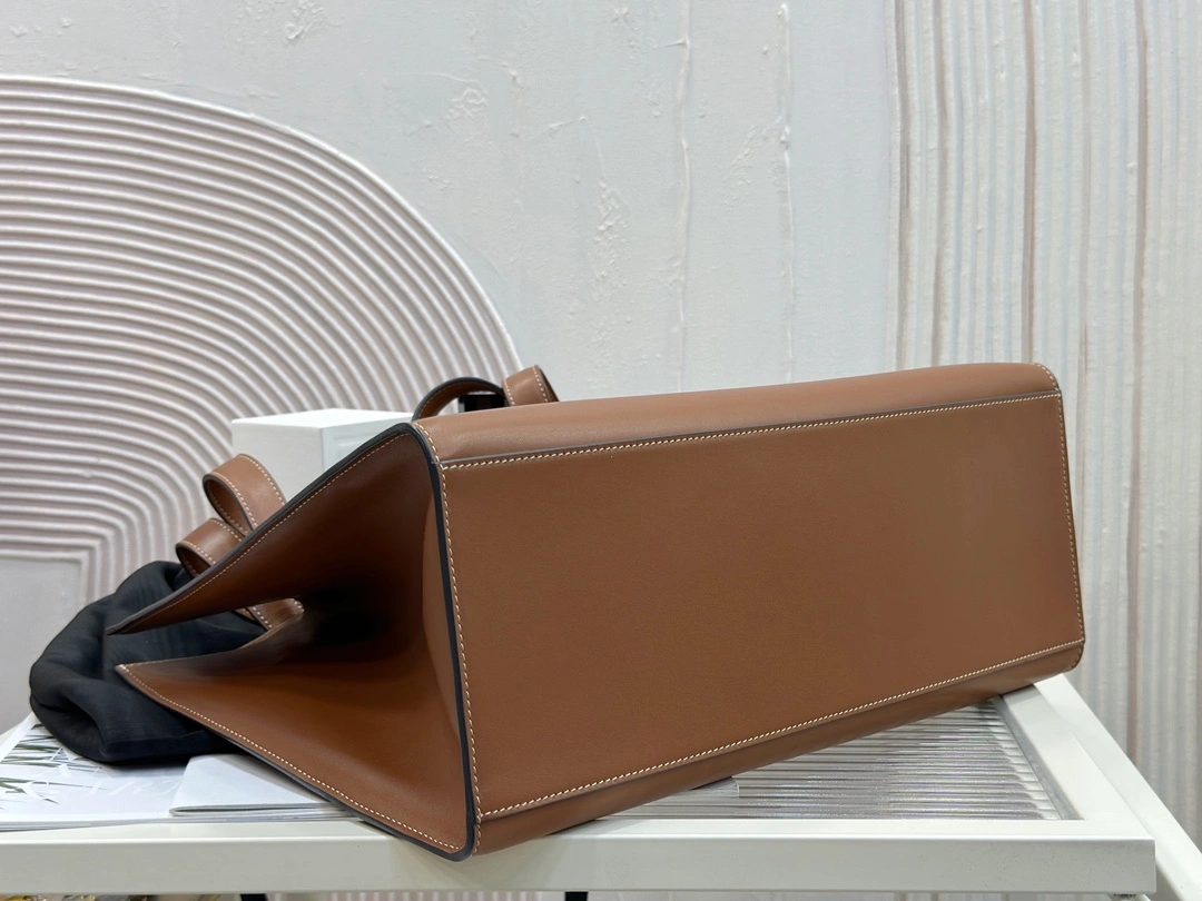 High accuracy Celine Shopping Bags