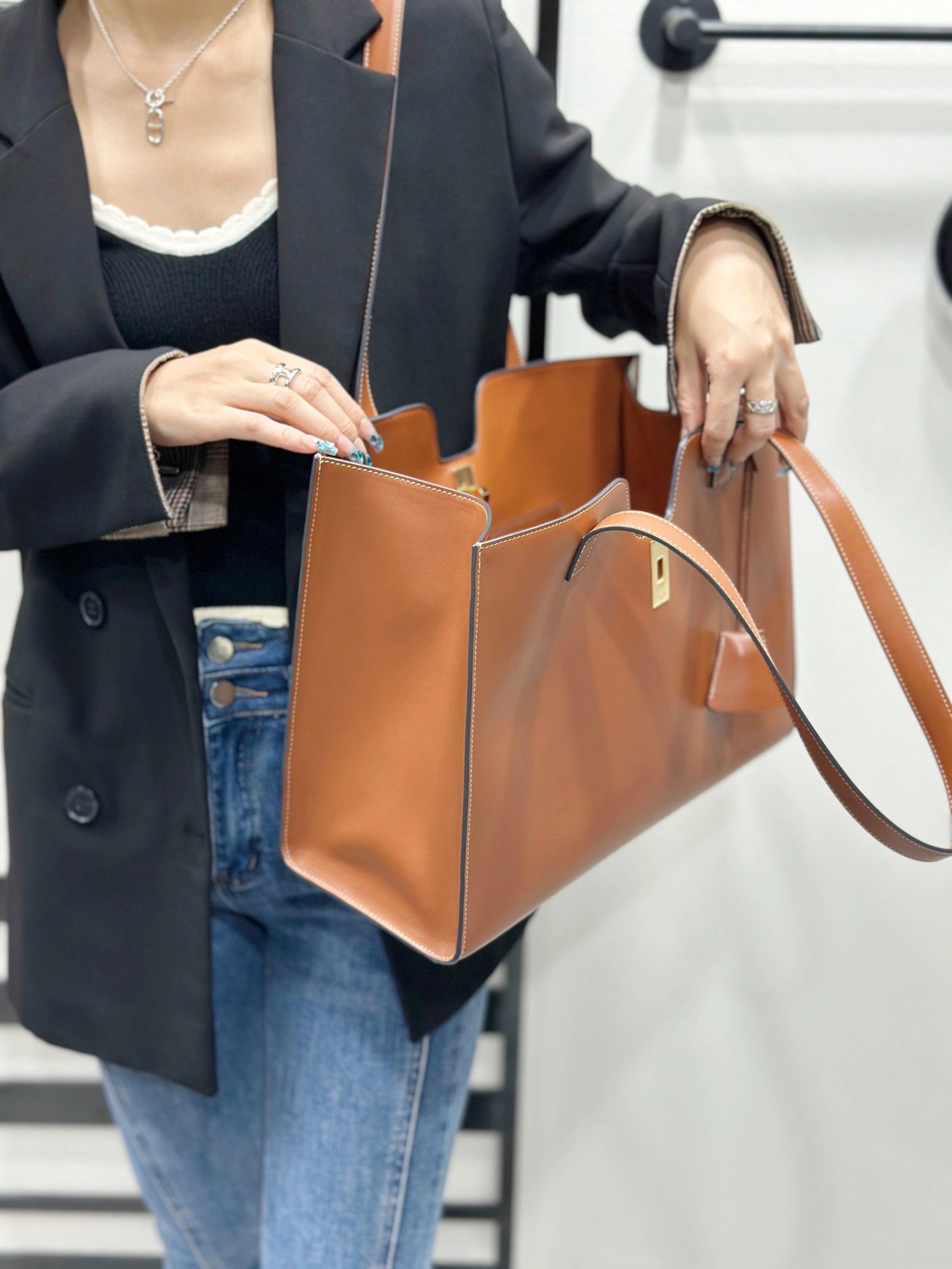 High accuracy Celine Shopping Bags