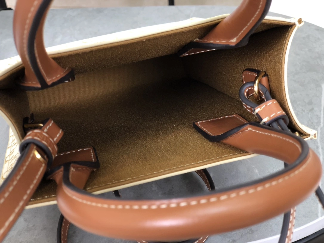 Mirror quality Celine Shopping Bags