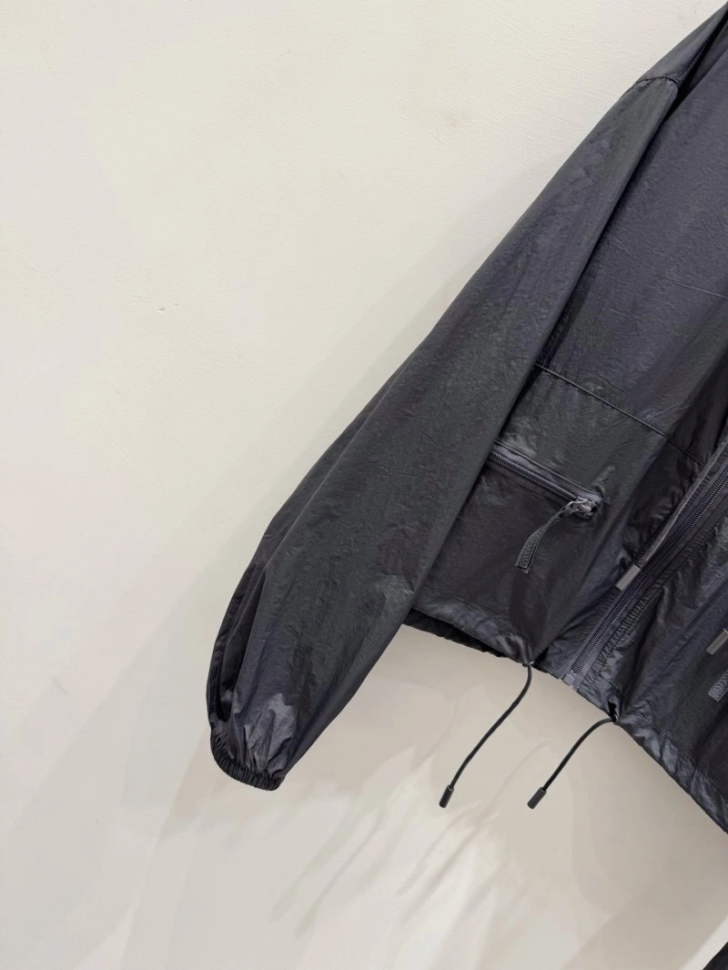 Top mirror Celine Sunscreen Jacket