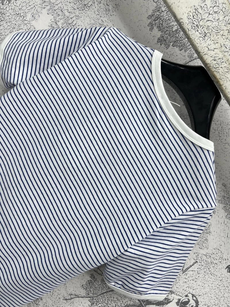 Low-cost Celine T-Shirts