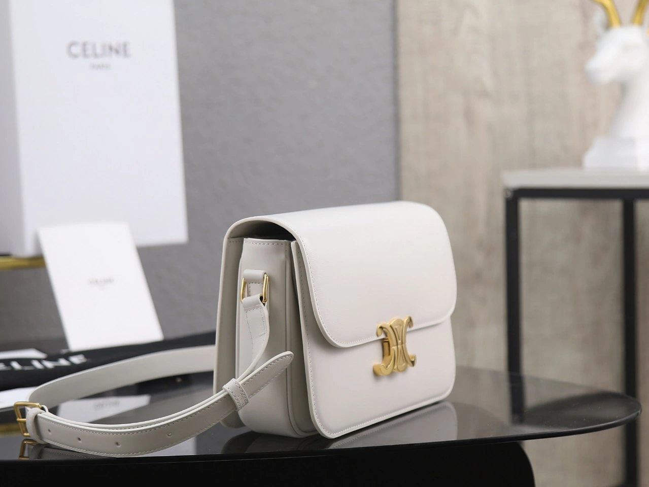 Accurate model Celine Triomphe Bags
