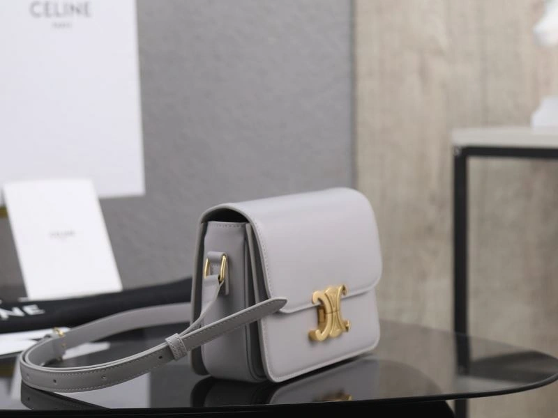 Accurate model Celine Triomphe Bags