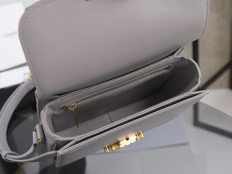 Accurate model Celine Triomphe Bags
