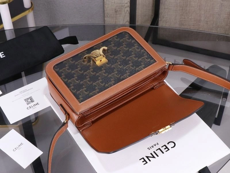 Accurate model Celine Triomphe Bags