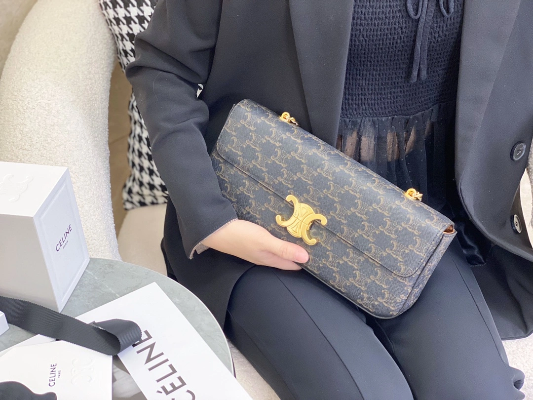 Top mirror Celine Triomphe Bags