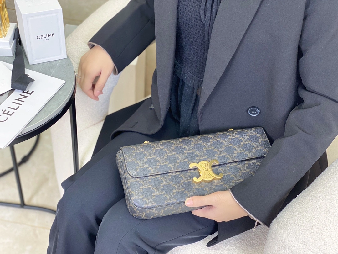 Top mirror Celine Triomphe Bags