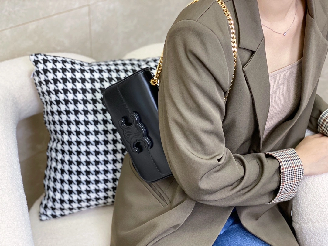 Precise copy Celine Triomphe Bags