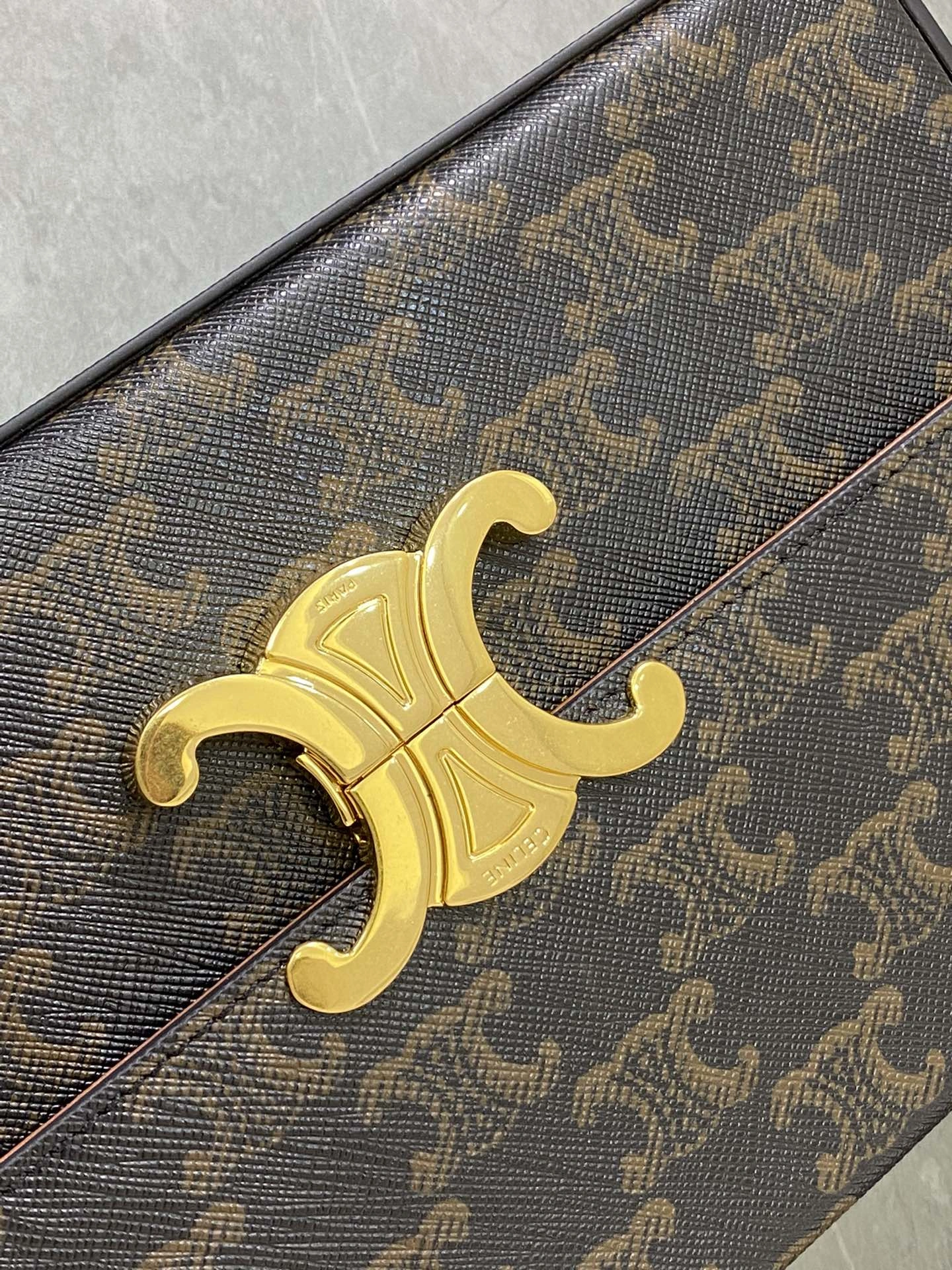 Top mirror Celine Triomphe Bags