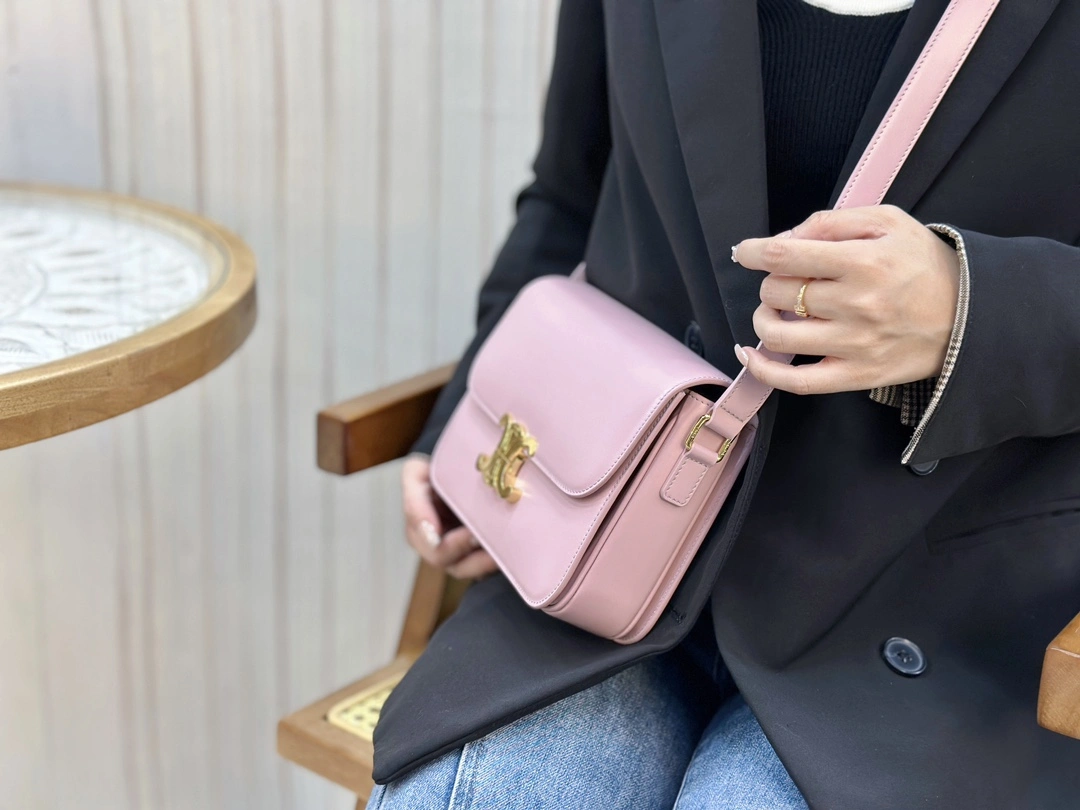 Perfect replica Celine Triomphe Bags