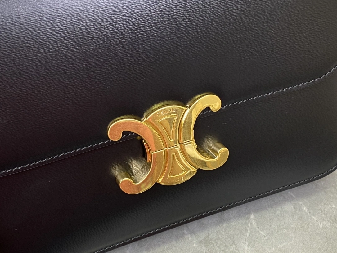 Top mirror Celine Triomphe Bags