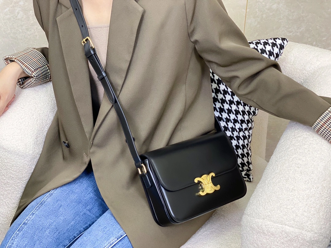 Top mirror Celine Triomphe Bags