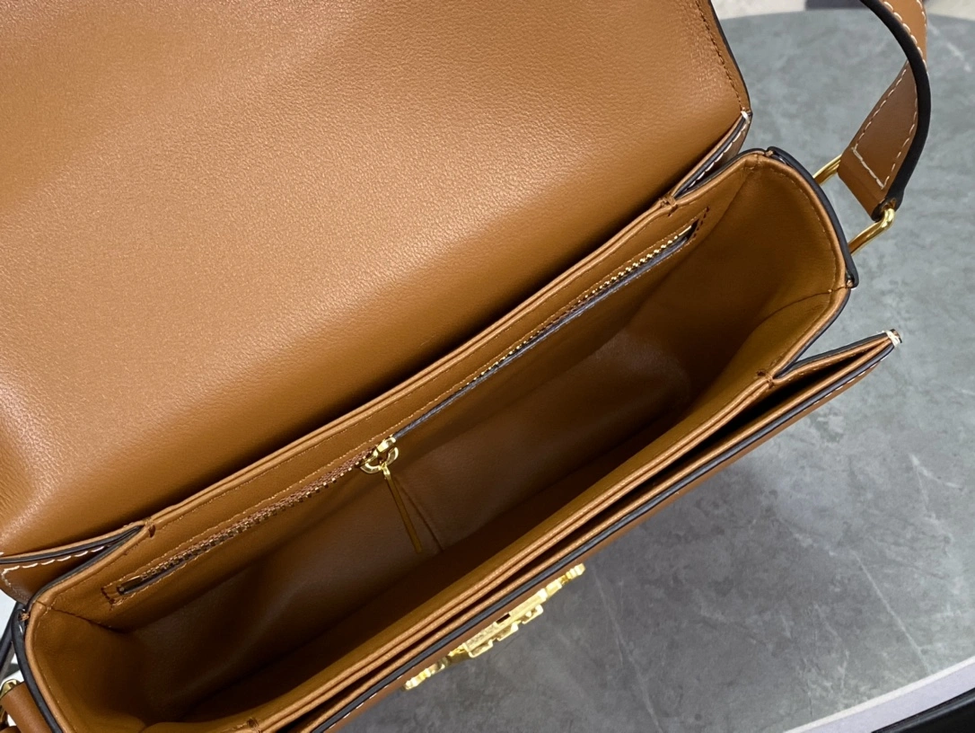 Precise copy Celine Triomphe Bags