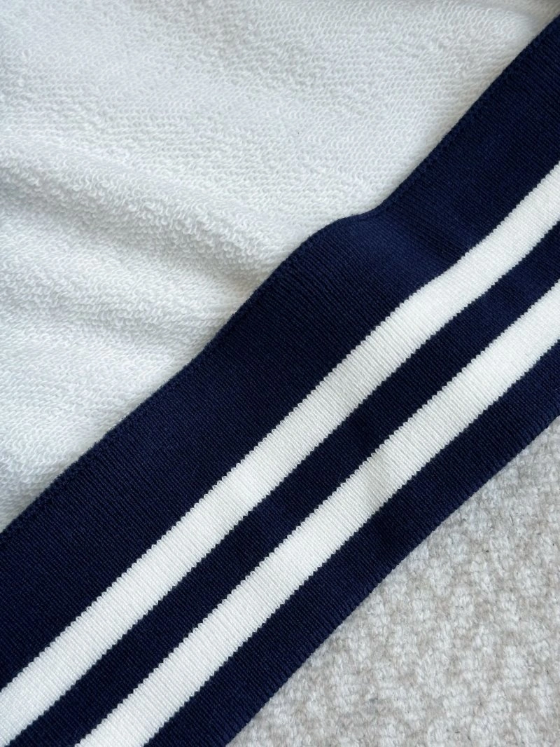 Exact replica Celine Vest