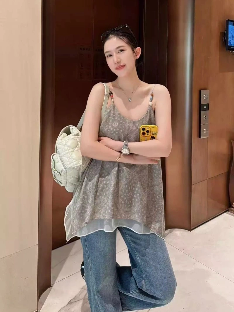 Low-cost Celine Vest