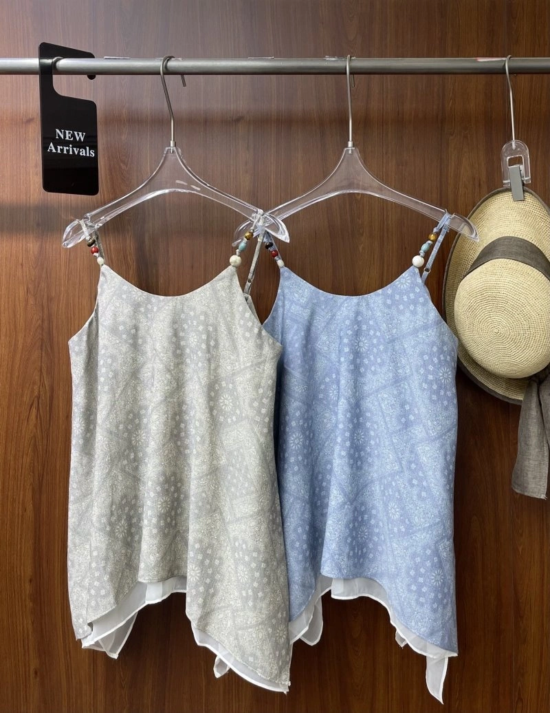 Low-cost Celine Vest