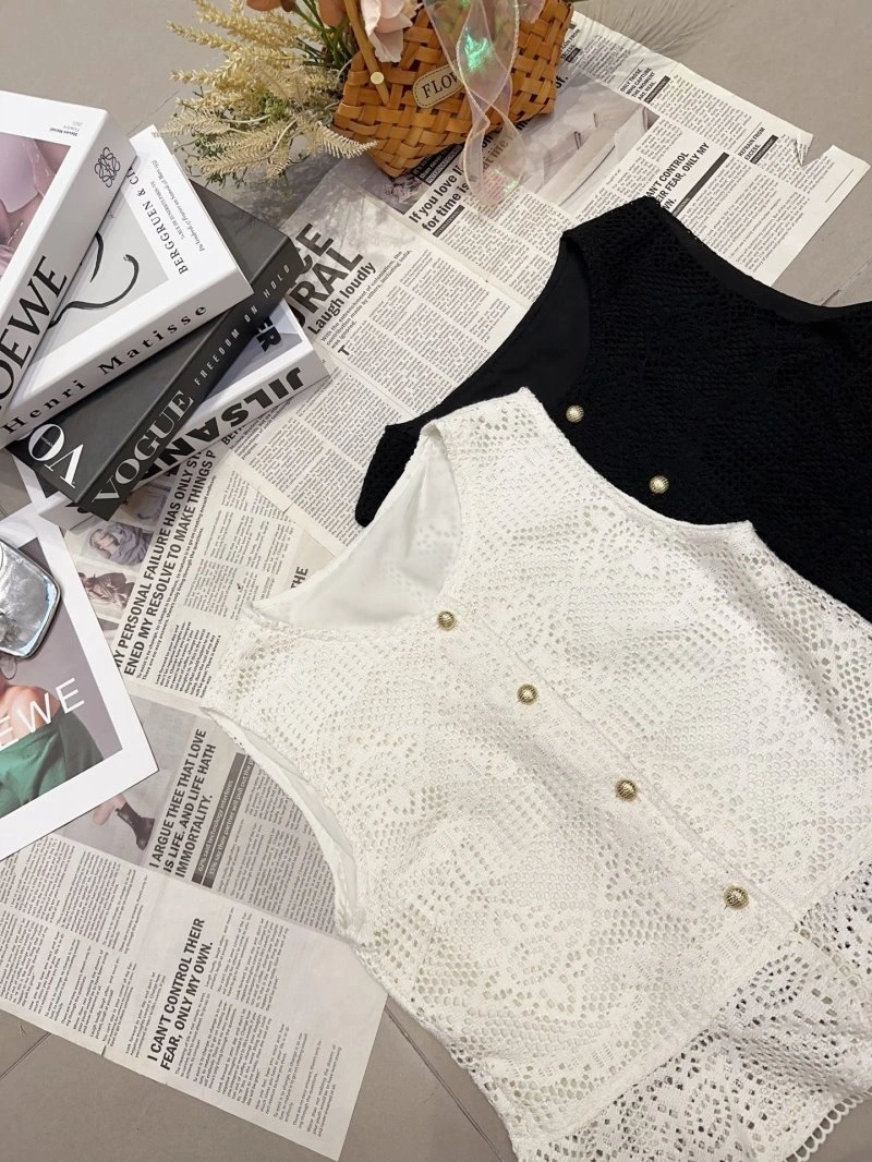 Exact replica Celine Vest