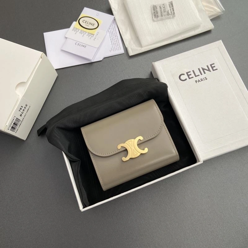 Accurate model Celine Wallets Purse