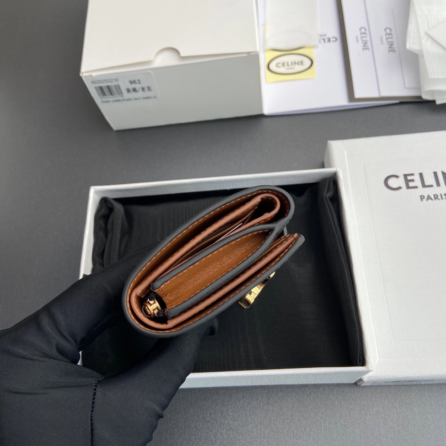 Brand-authenticated Celine Wallets Purse