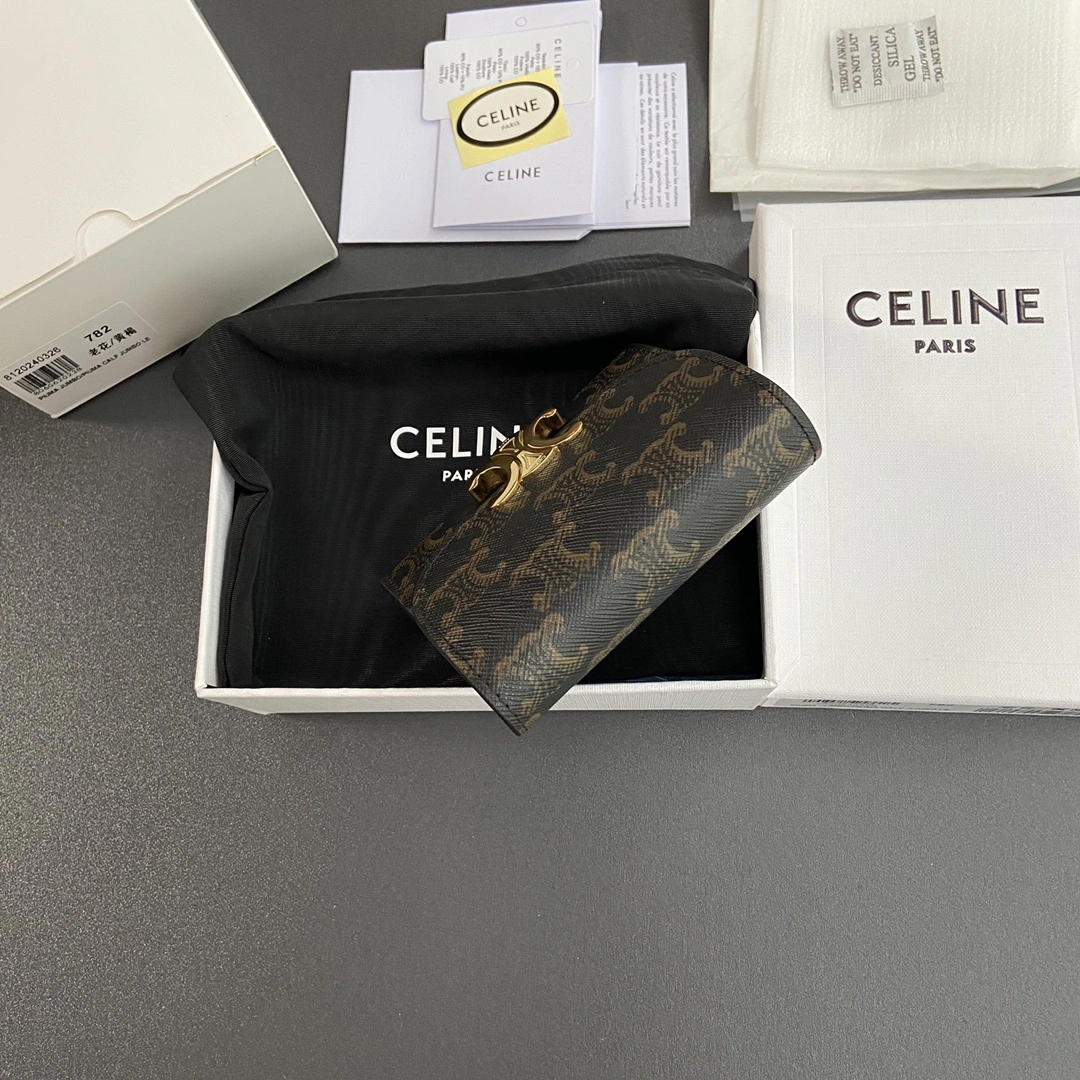Accurate model Celine Wallets Purse