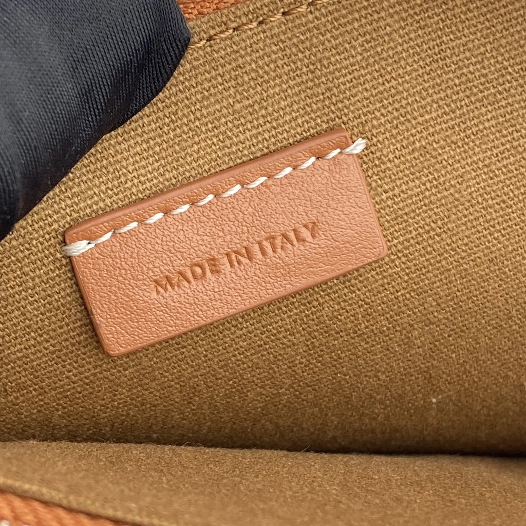 Value-priced Celine Wallets Purse