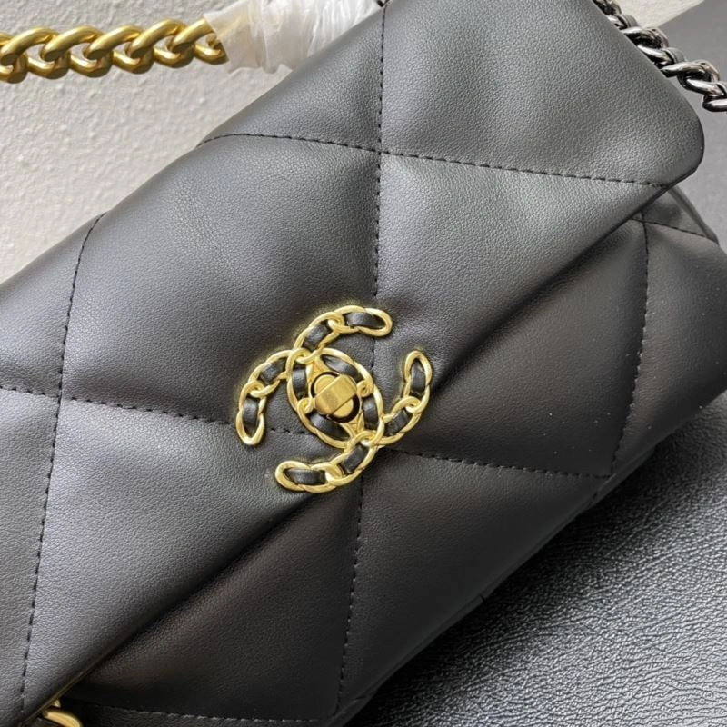 Accurate model Chanel 19 Bags