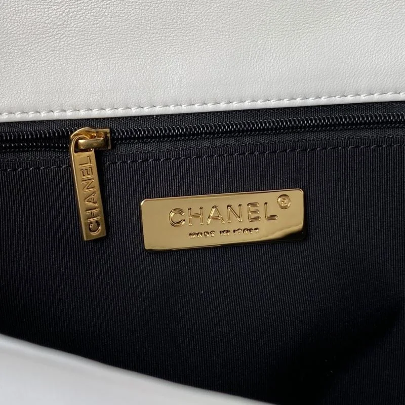 Mirror quality Chanel 19 Bags