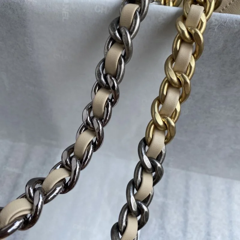 High accuracy Chanel 19 Bags