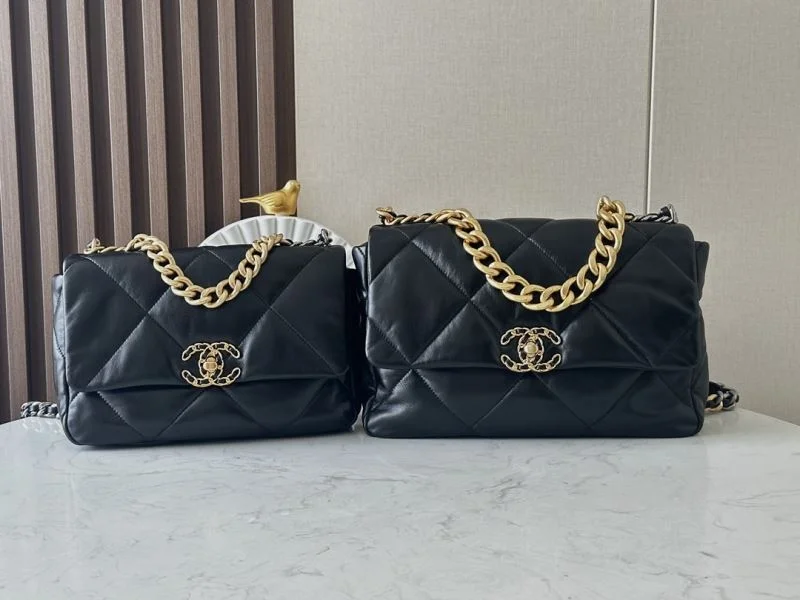 Top match Chanel 19 Bags