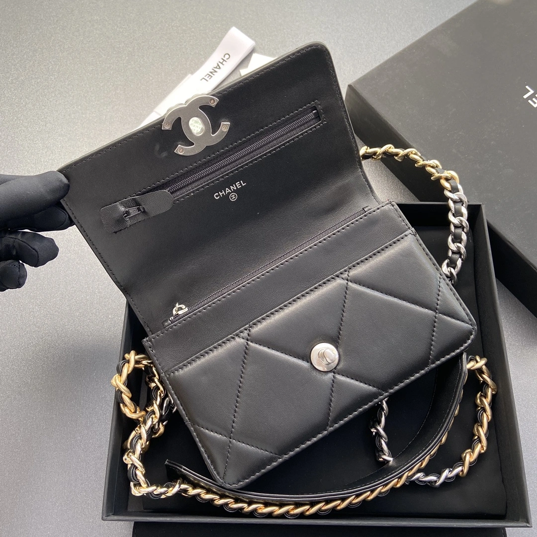 Affordable Chanel 19 Bags