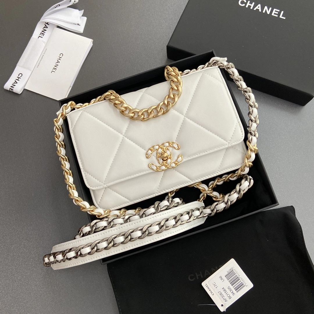 Precise copy Chanel 19 Bags