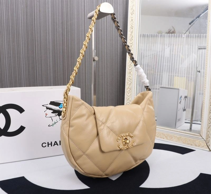 Accurate model Chanel 19 Bags