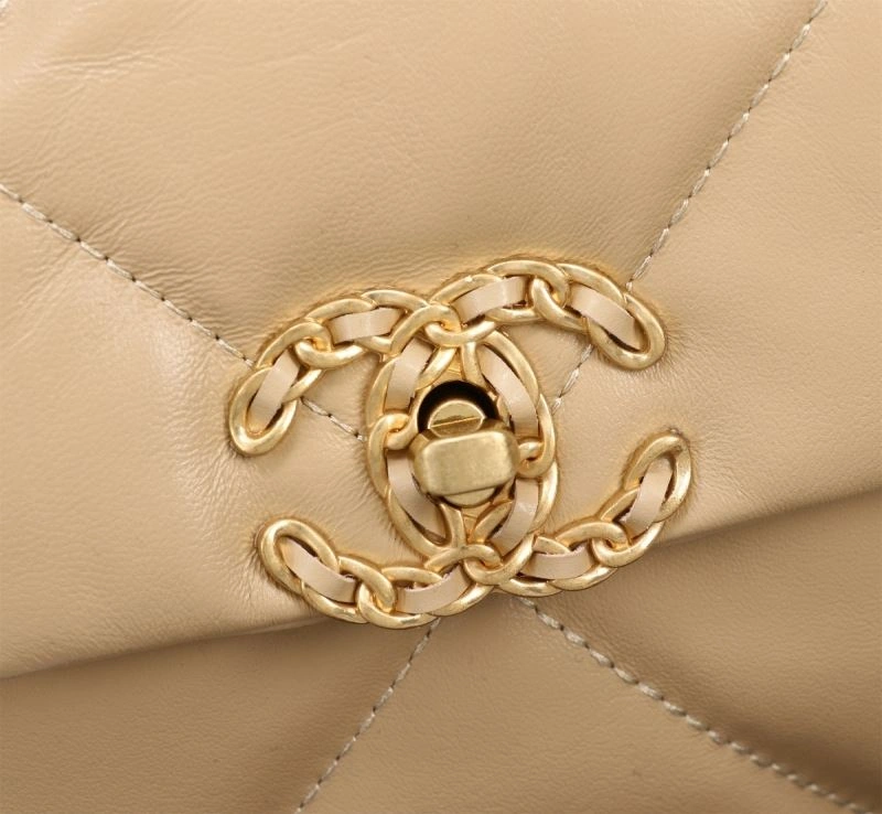 Accurate model Chanel 19 Bags