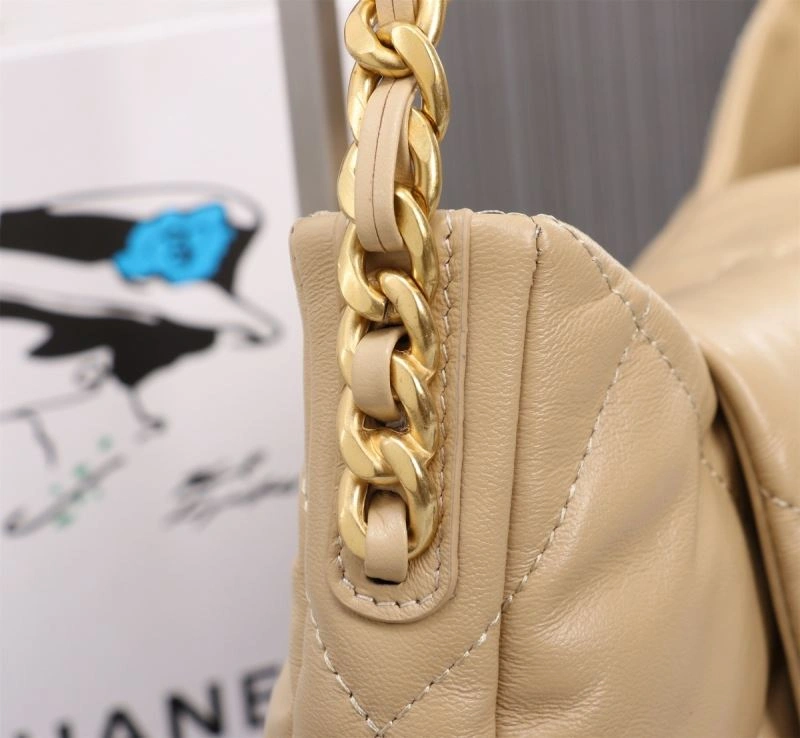 Accurate model Chanel 19 Bags