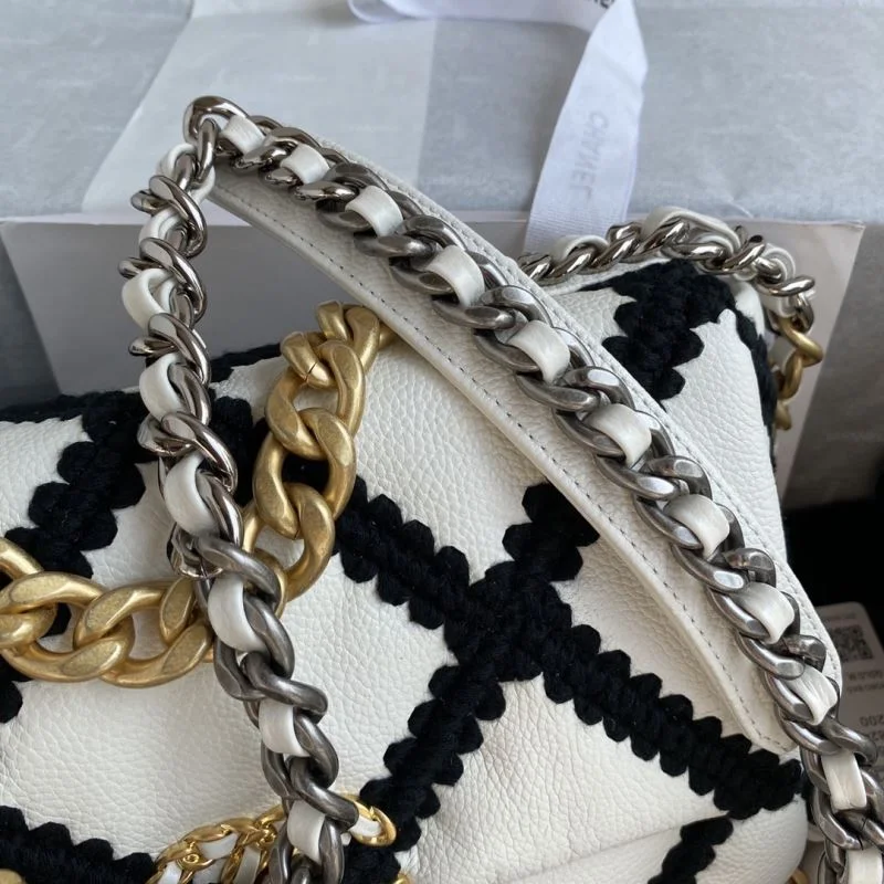 Indistinguishable Chanel 19 Bags