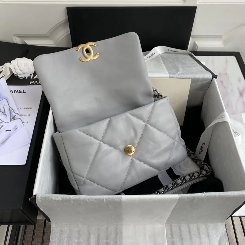 Exact replica Chanel 19 Bags