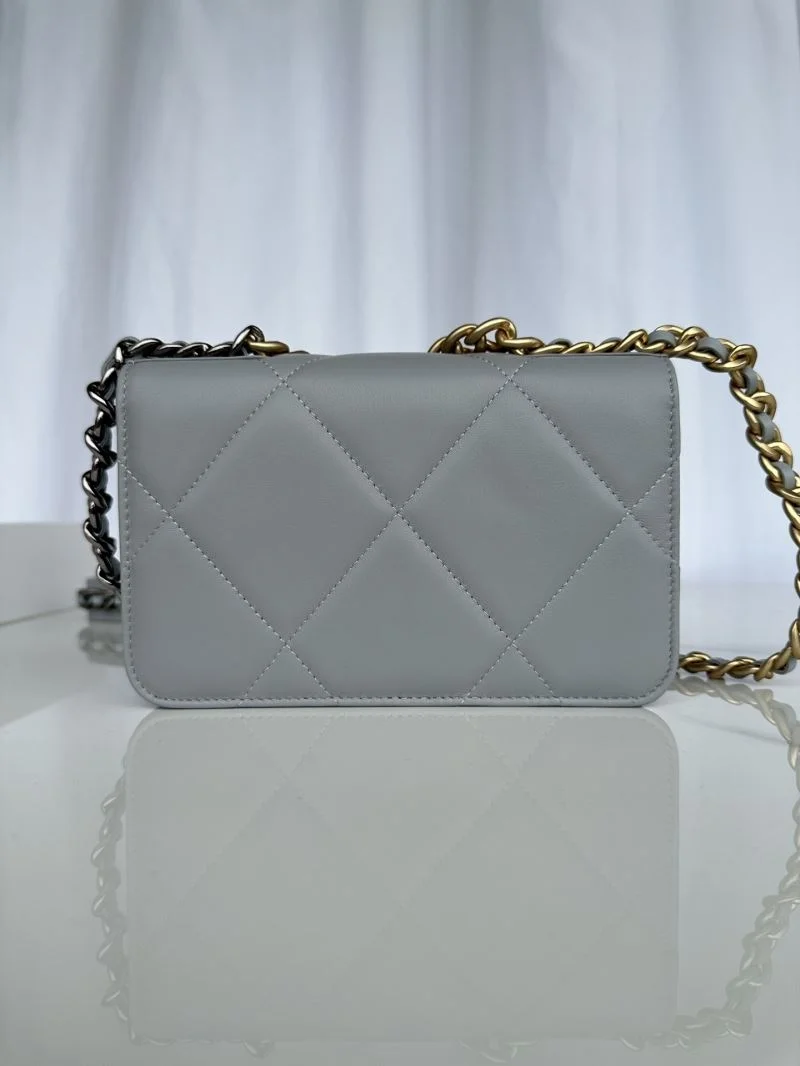 1:1 copy Chanel 19 Bags